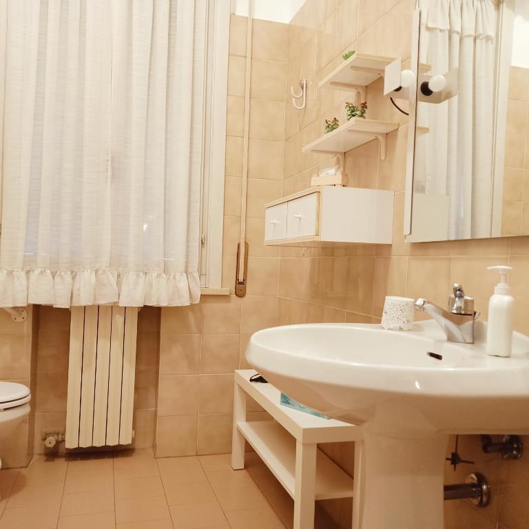 La Casa di Tino, Fontanellato (updated prices 2025)