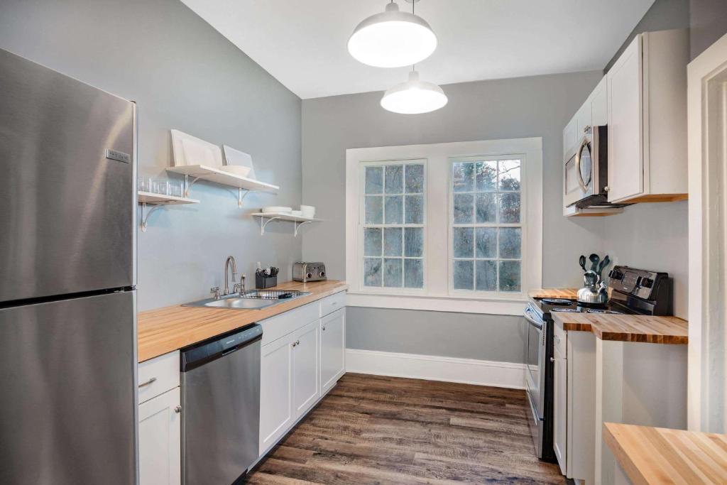 Natural Bridge Hotel, Trademark Collection by Wyndham, Natural Bridge ...