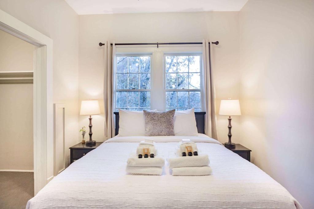 Natural Bridge Hotel, Trademark Collection by Wyndham, Natural Bridge ...