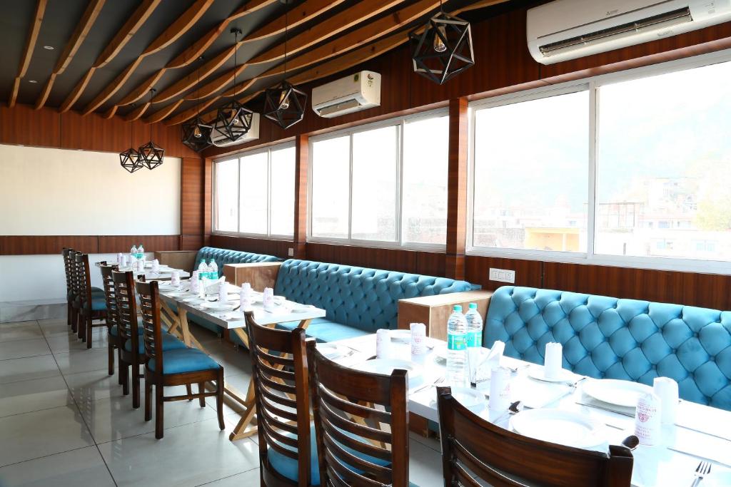 Hotel Kush Ganga - 50 Meter from Har ki Pauri, Haridwar, Haridwār ...