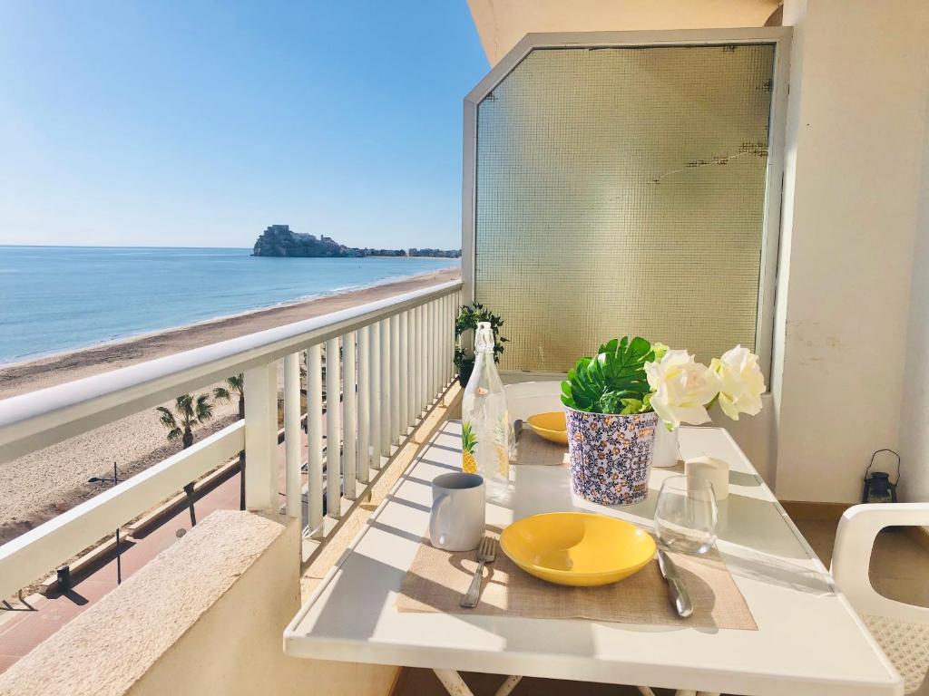 PRIMERA LINEA DE PLAYA ANCORA, Peñíscola (updated prices 2025)