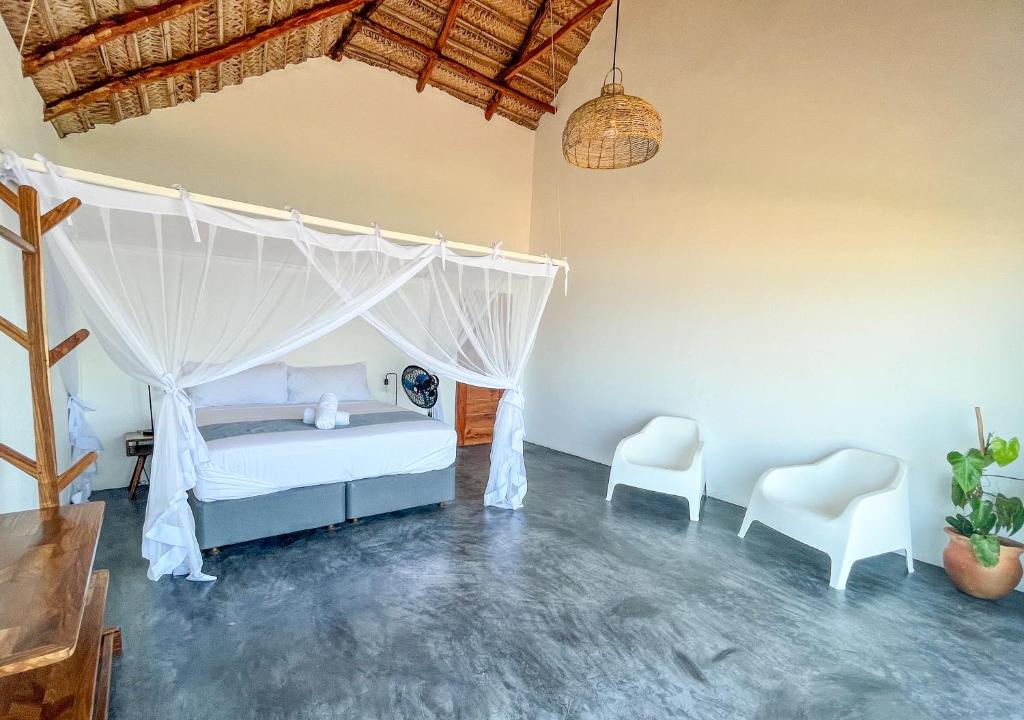 Kumba Lodge, Praia do Tofo (updated prices 2025)