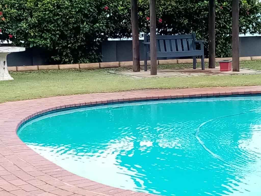 Inyoni Rocks Cabanas No 40, Amanzimtoti (updated prices 2025)