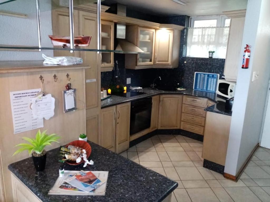 Inyoni Rocks Cabanas No 40, Amanzimtoti (updated prices 2025)