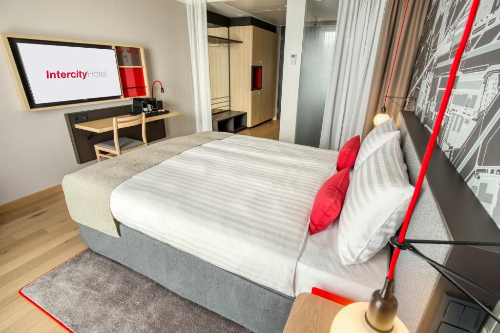IntercityHotel Amsterdam Schiphol Airport, Hoofddorp (updated prices 2025)