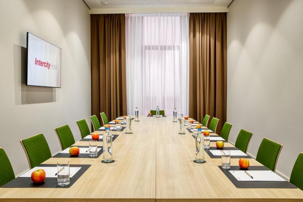 IntercityHotel Amsterdam Schiphol Airport, Hoofddorp (updated prices 2025)
