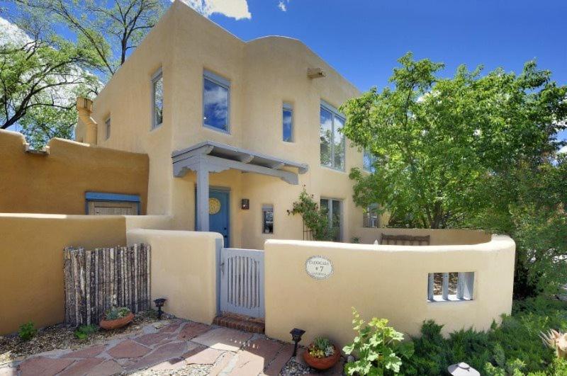 Friendly House - Santa Fe