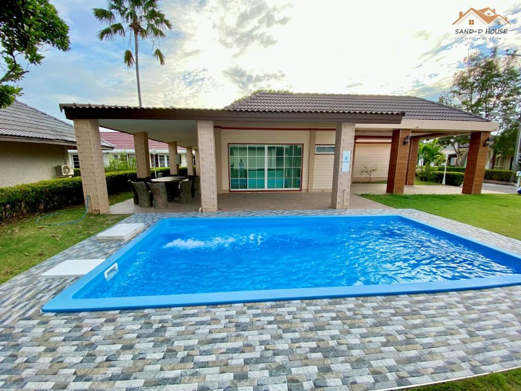 Sand-D House Pool Villa B35 at Rock Garden Beach Resort Rayong, Mae Pim ...