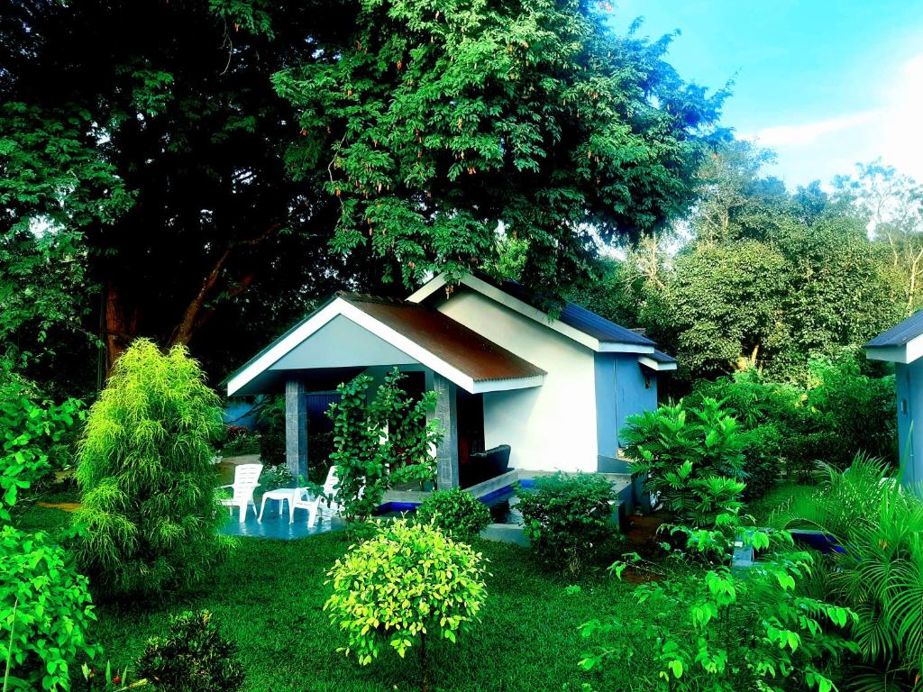 Hidden Lake Cottages Sigiriya, Sigiriya – Updated 2023 Prices