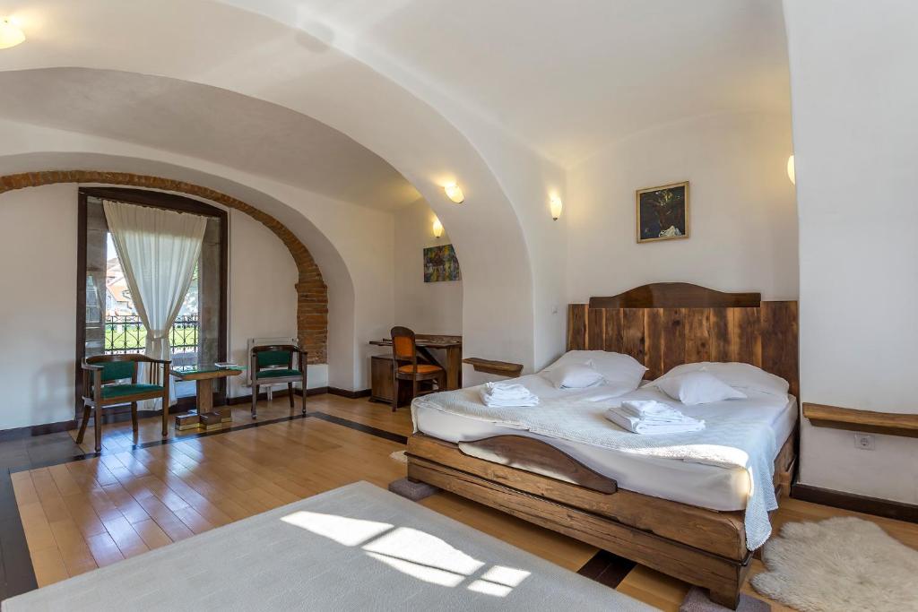Castle Hotel Daniel, Baraolt (updated prices 2025)