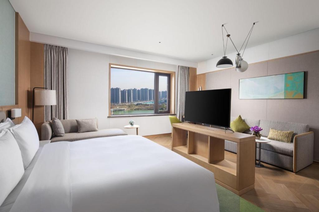 Holiday Inn Zhengzhou High-Tech Zone by IHG, Zhengzhou (updated prices ...