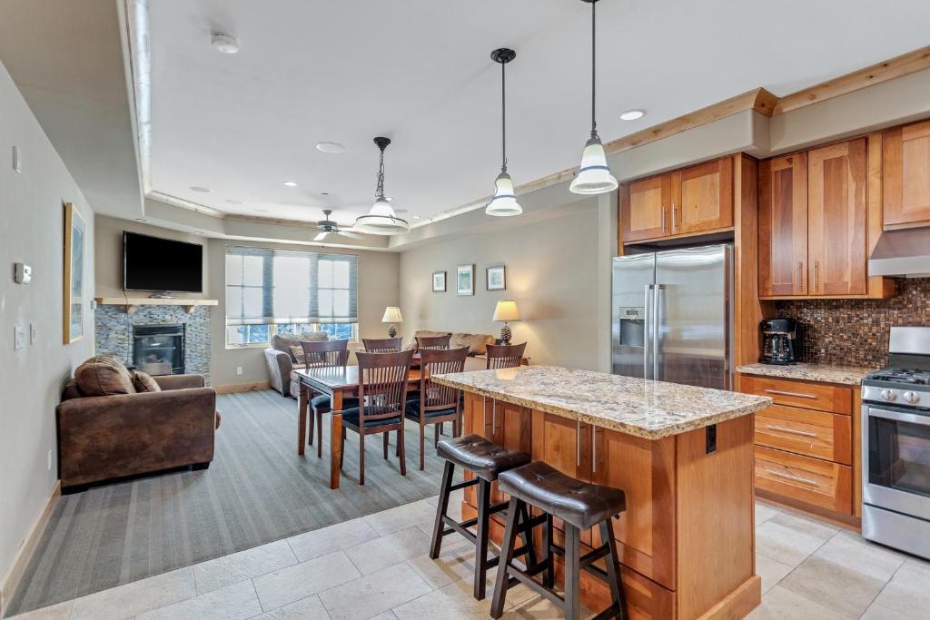 Modern Condo - Great Location!, Bear Valley (updated prices 2025)