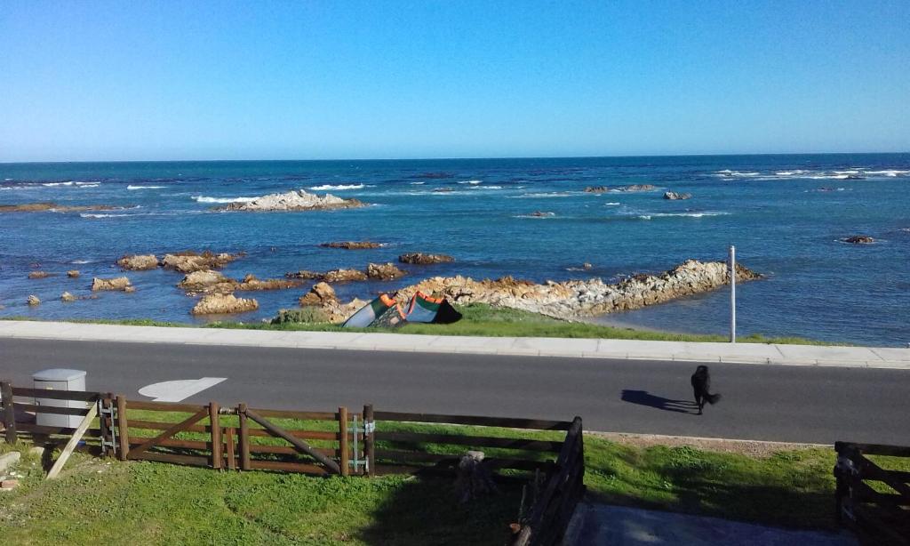 Franskraal-Bit of Salt-Rustic Family Beach House-From R1650 per night ...