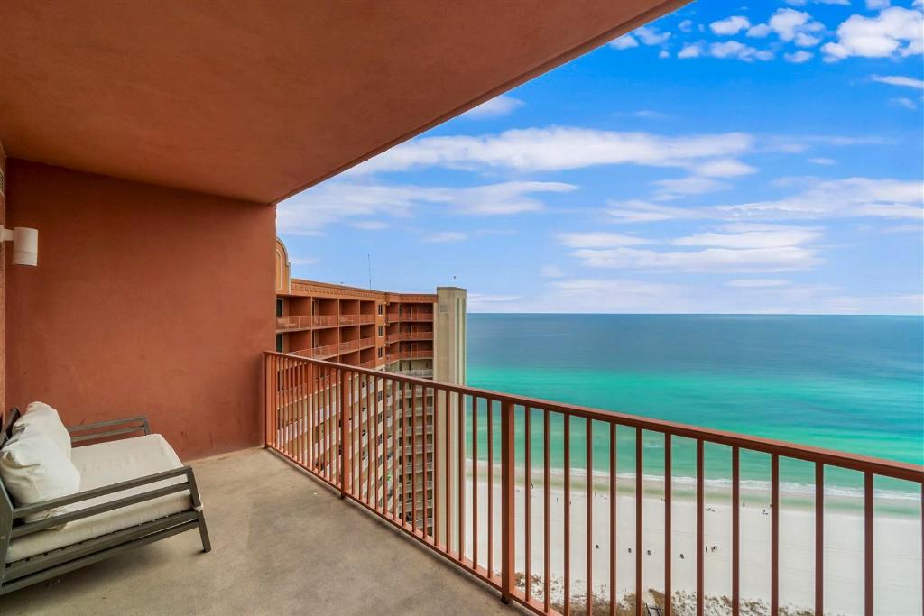 Oceanfront PCB Resort Condo with Balcony and Views!, Panama City Beach ...