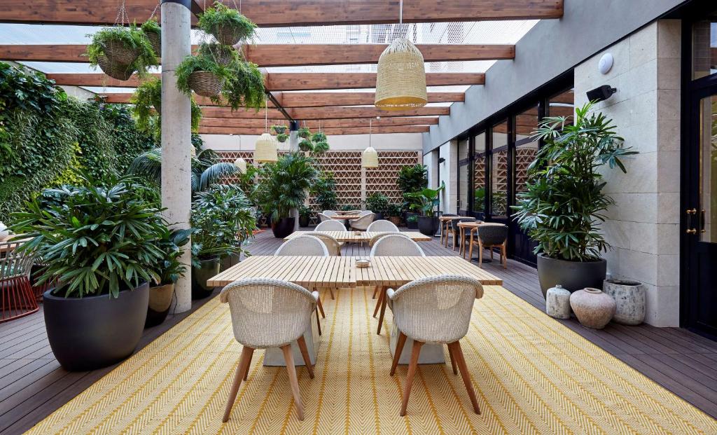 Radisson Blu 1882 Hotel, Barcelona Sagrada Familia, Barcelona (updated ...