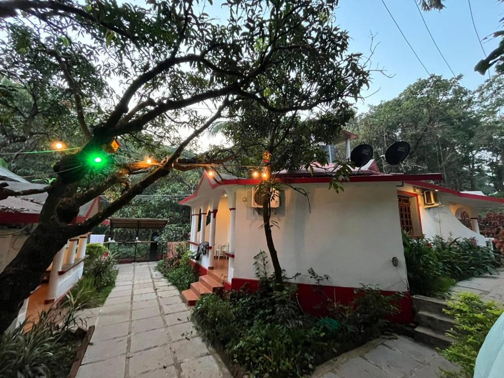 Mitra Hostel Vagator, Vagator – Updated 2024 Prices