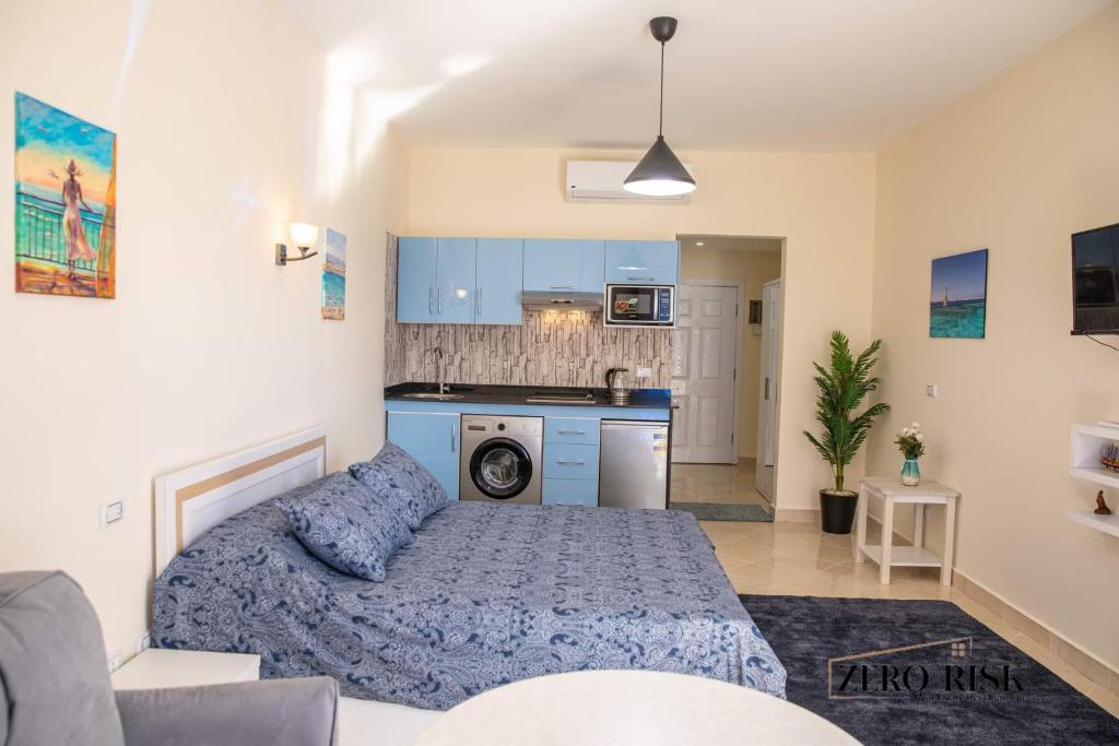 Studio sea view pool view old Sheraton street - Hurghada