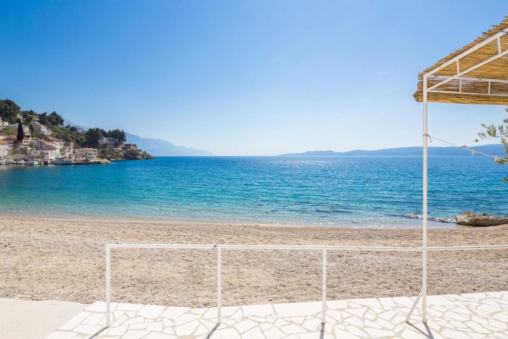 Dream Beach Apartment, Mimice (updated prices 2025)