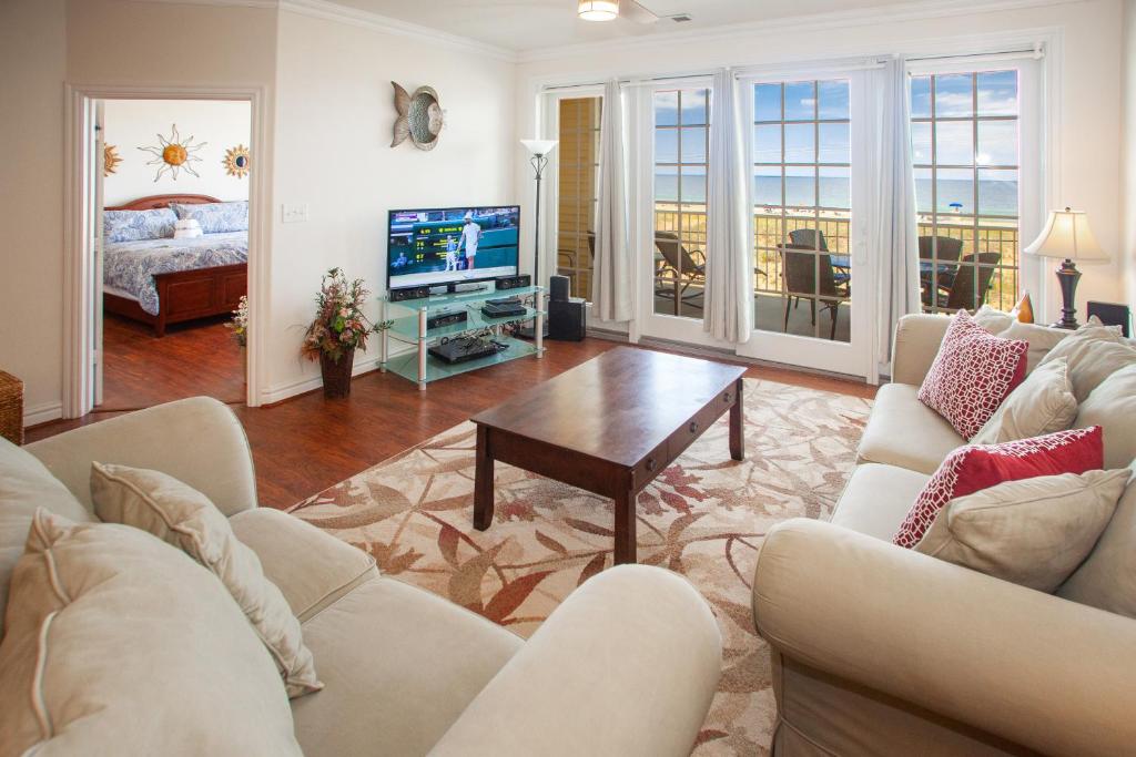 The Sandbridge Dunes - Ocean Watch 210, Virginia Beach (updated prices ...