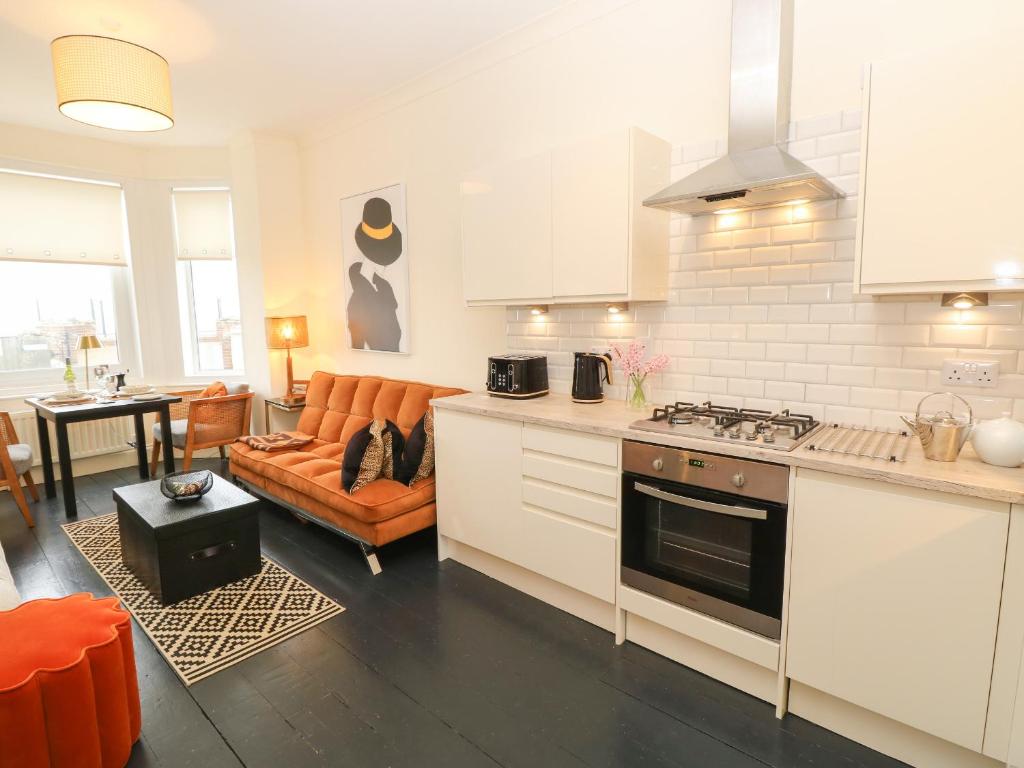 No 5 Cliffview, Ventnor (updated prices 2025)