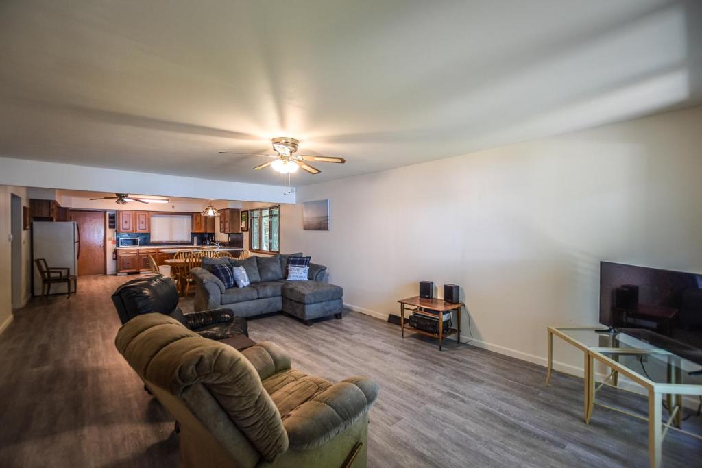 Happy Harbour, Onekama – Updated 2023 Prices
