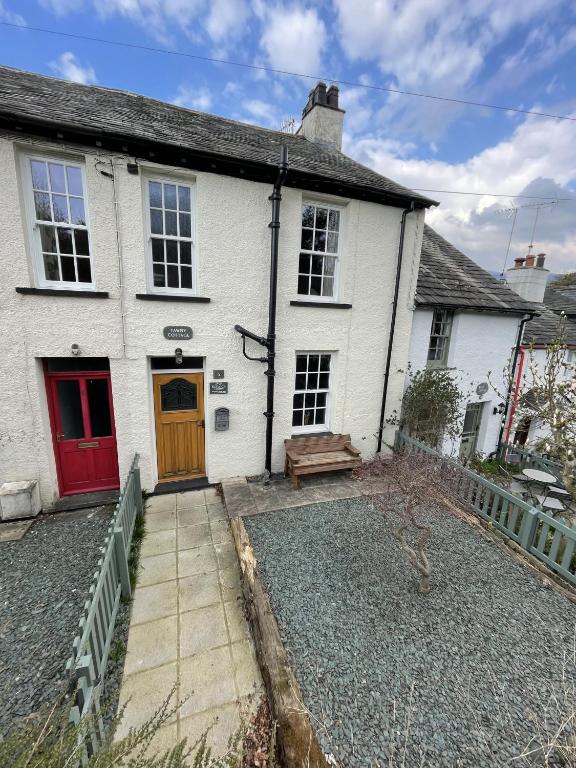Tawny Cottage, Portinscale – Updated 2022 Prices