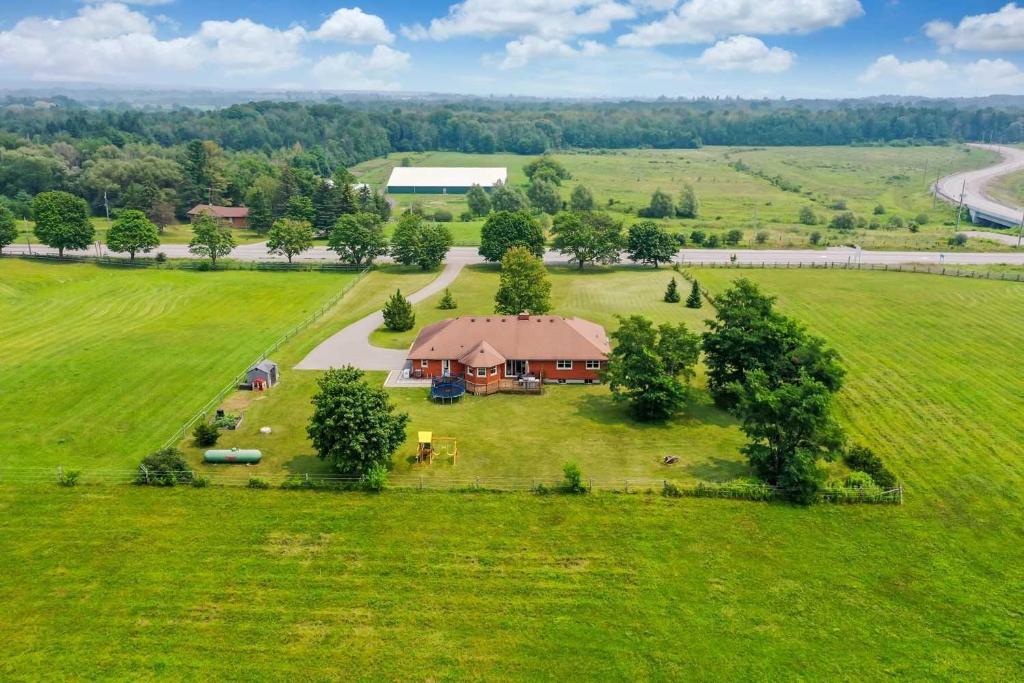 Bowmanville Event Place - ボウマンビル