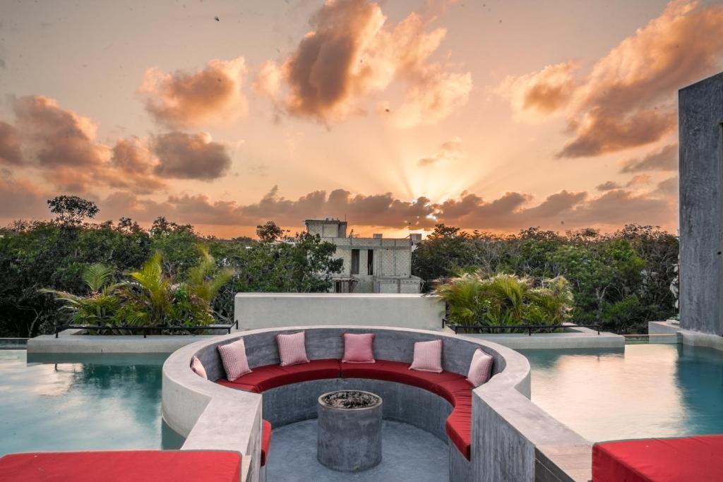 Casa Don Rey Luxury Mansion Design & Architecture 10 BR, Tulum Pueblo ...