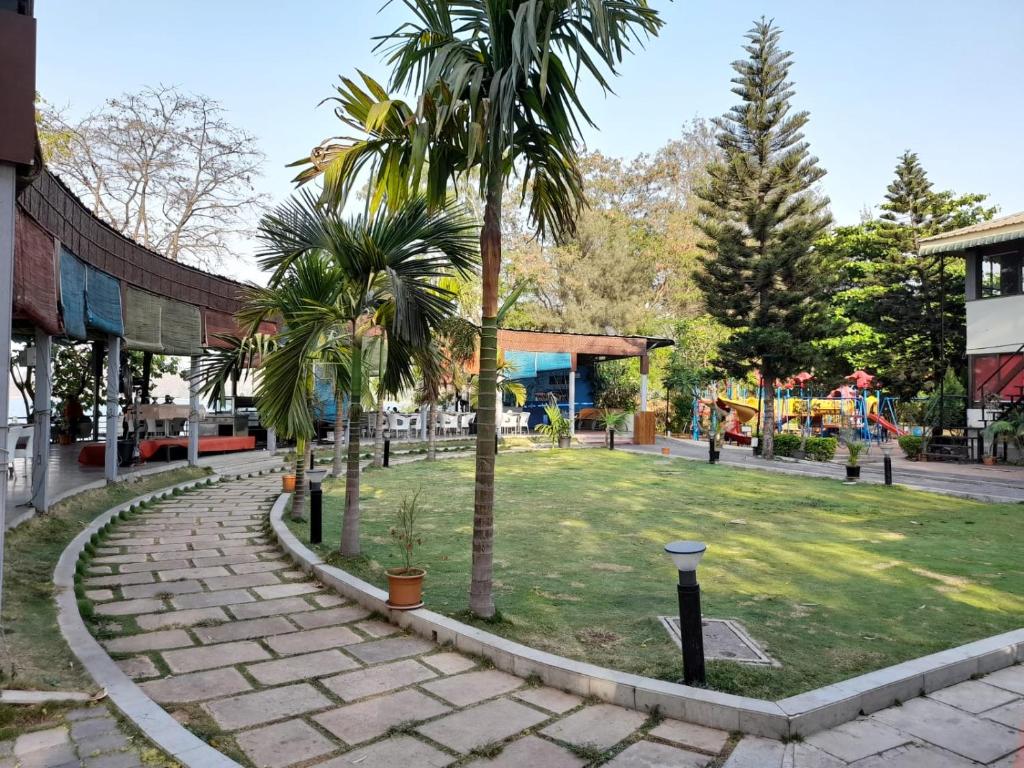 9 Best Resorts In Pune (2023) | Updated Deals, Latest Reviews, Photos
