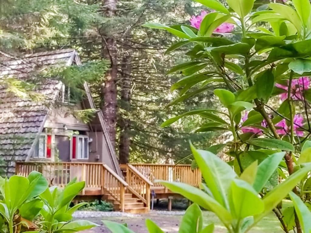 A-Frame of Mind Retreat - Meredith Lodging, Rhododendron (updated ...