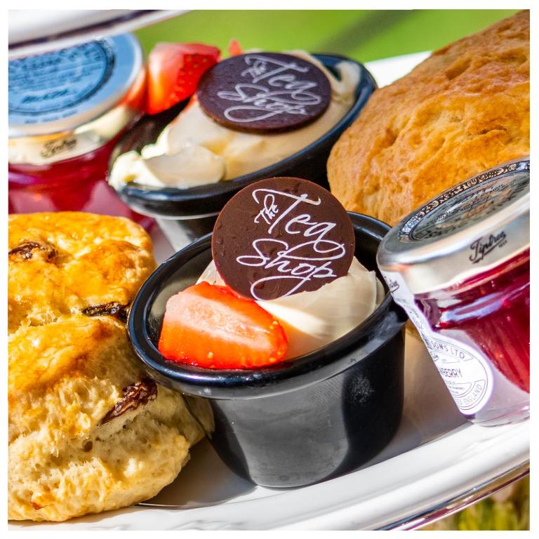 Last Drop Village Hotel & Spa, Bolton (updated prices 2025)