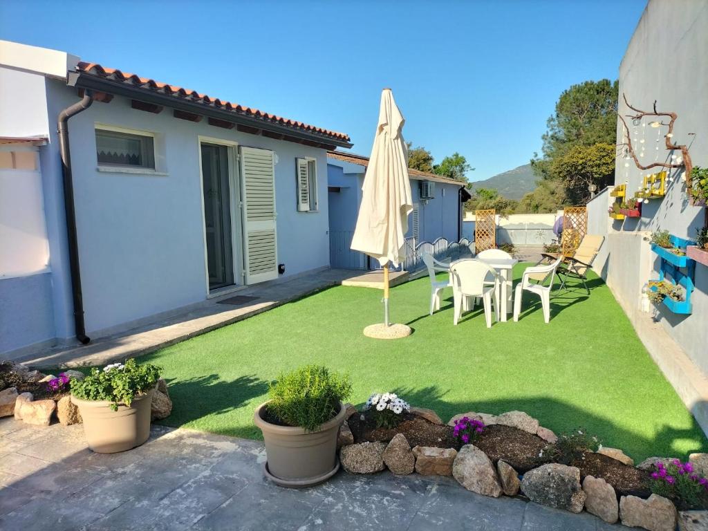 Casetta indipendente nella natura Gallurese, Padru (precios ...