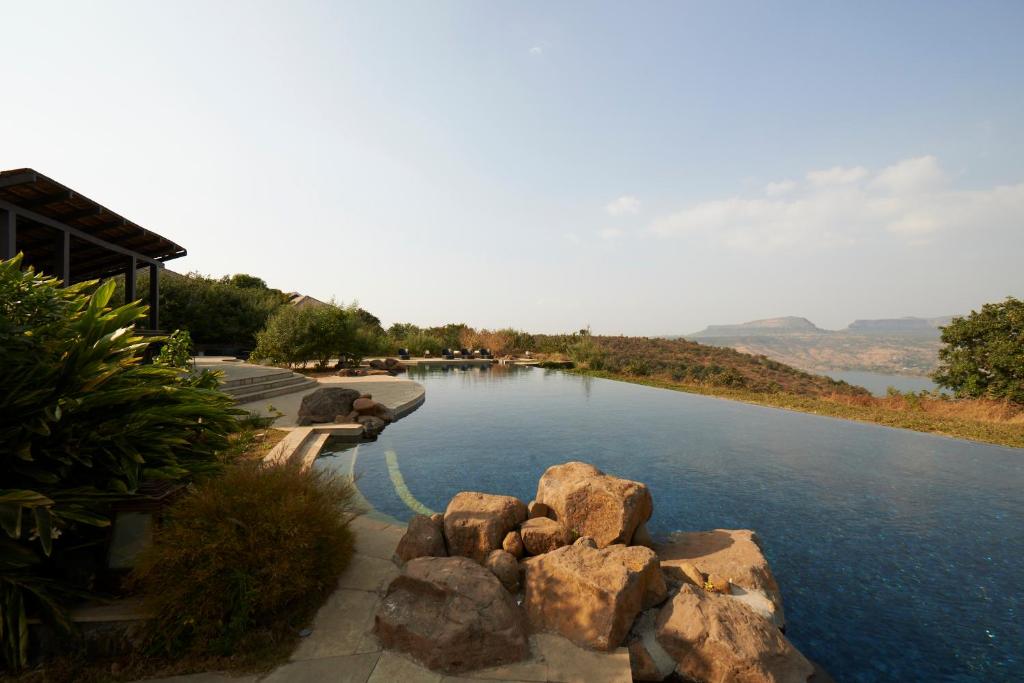 Resort Club Mahindra Tungi, Lonavala, India - Booking.com