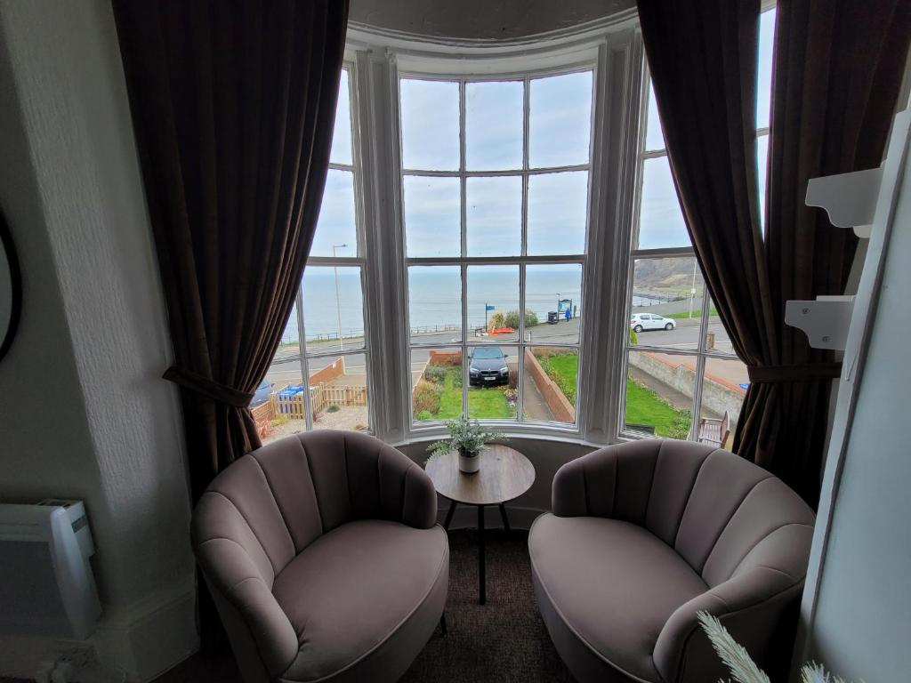 Sea View flat 2 with Fast WiFi and FREE parking, Scarborough (updated ...