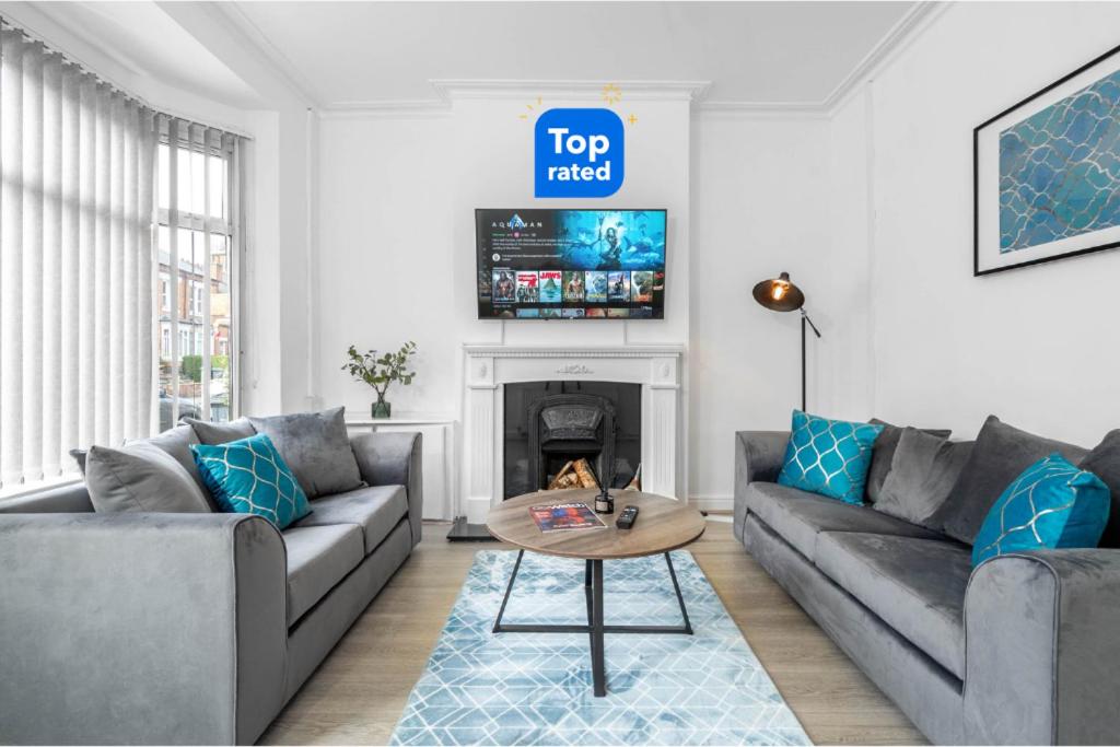 Beautiful 3 Bedroom House - Parking - Garden - Top Rated - Birmingham