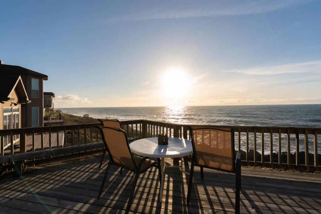 Whale Pointe, Depoe Bay (updated prices 2026)