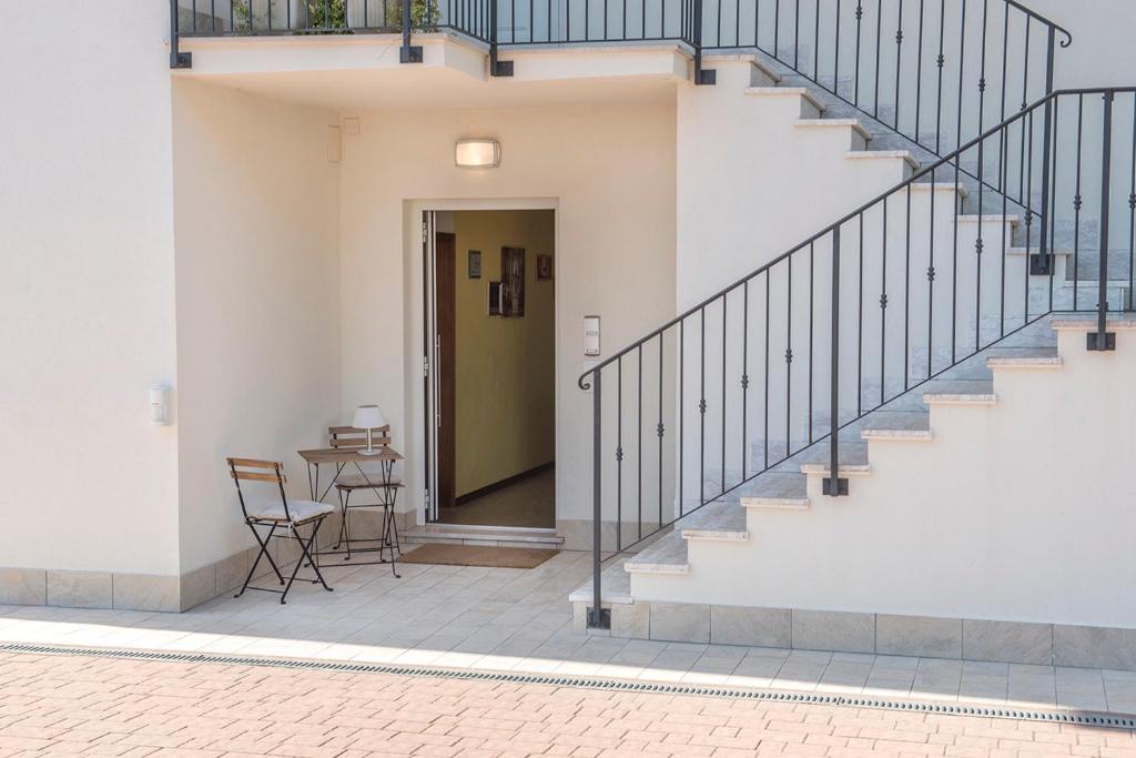 A11 - Varano, delizioso trilocale con giardino, Ancona (updated prices ...