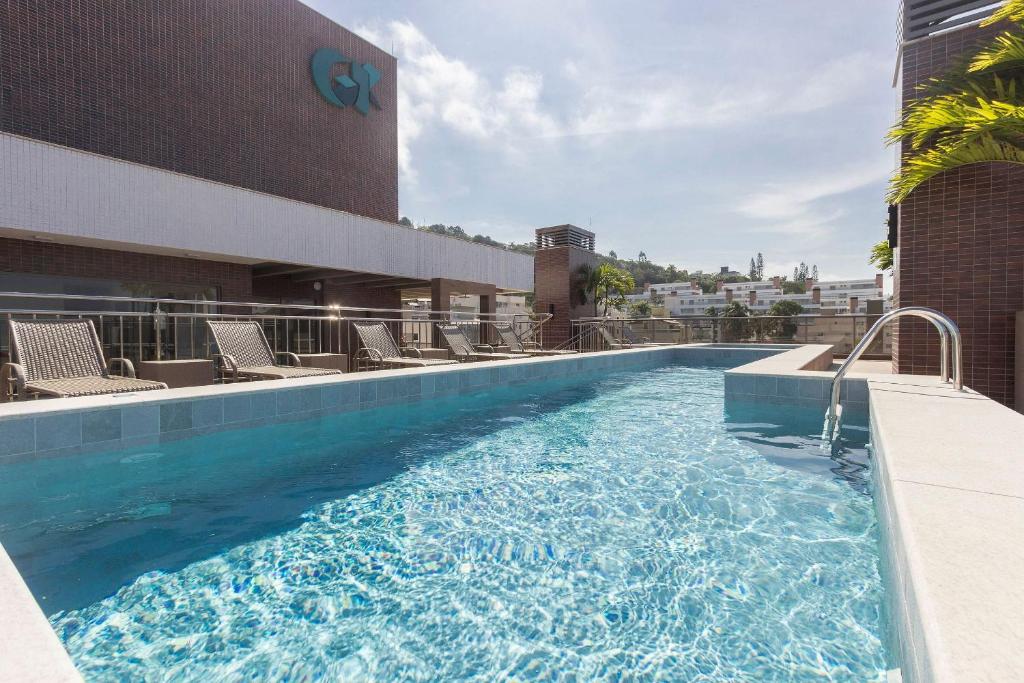 Porto Madero 204 – Apartamento Moderno em Condomínio com Piscina e ...