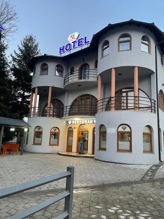 Hotel5E, Plav (updated prices 2025)