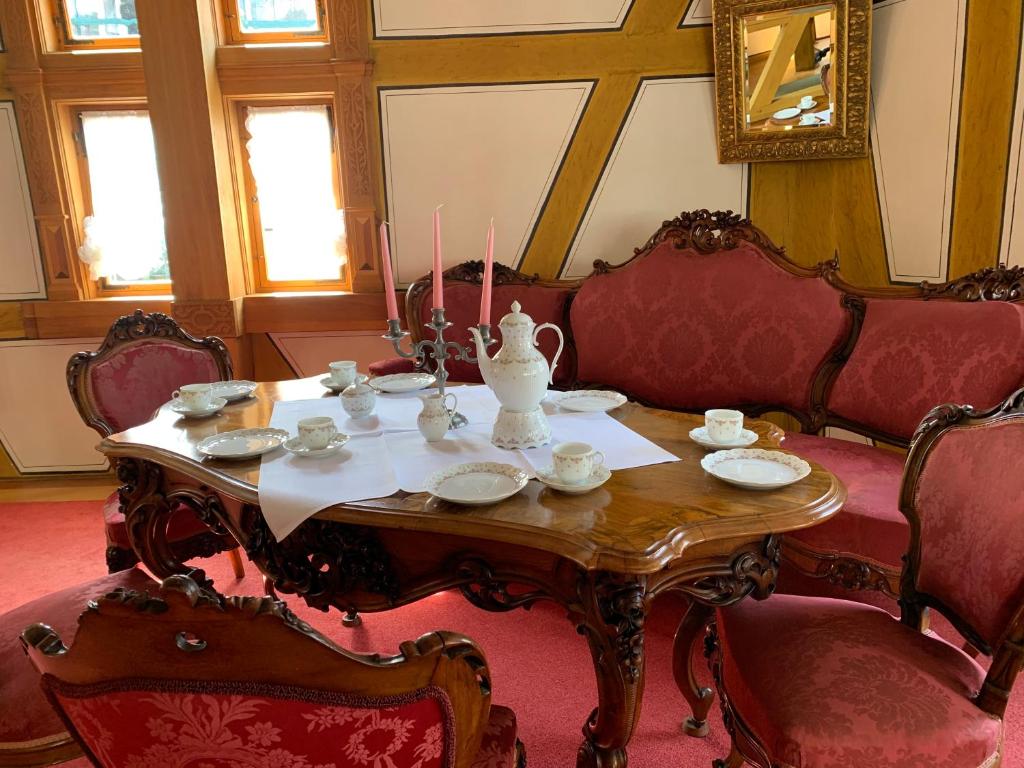 Hotel zum Riesen - älteste Fürstenherberge Deutschlands, Miltenberg ...