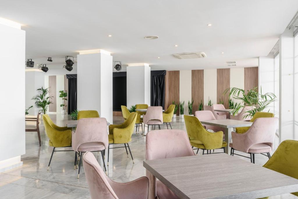 Alua Leo, Can Pastilla (updated prices 2025)