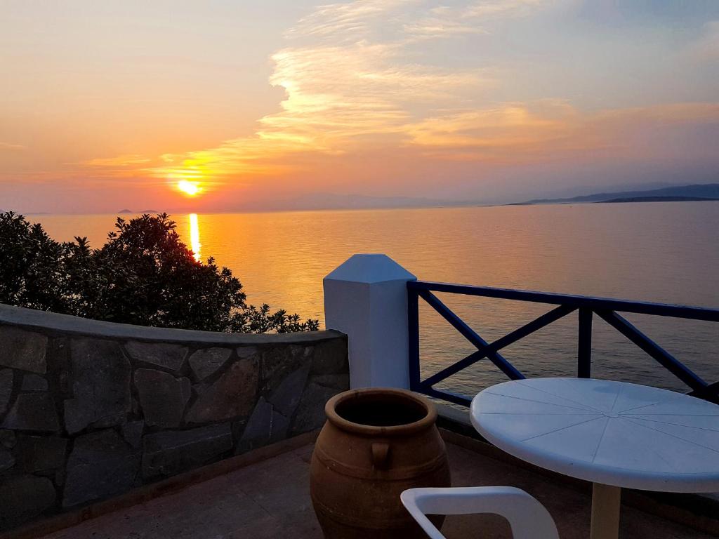 Egina Villa Panoramic Unlimited Sunset-Sea view, Souvala (updated ...