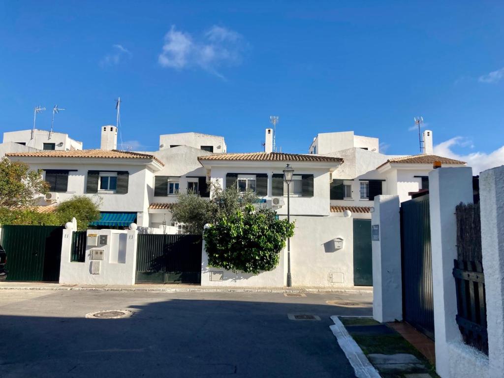 CASA CELINE SALINERA - WiFi - Parking - Piscina, El Puerto de Santa ...