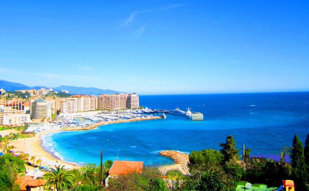 Apartment Monaco / plage a 50 mètres, Vue mer, Saint-Antoine, France ...