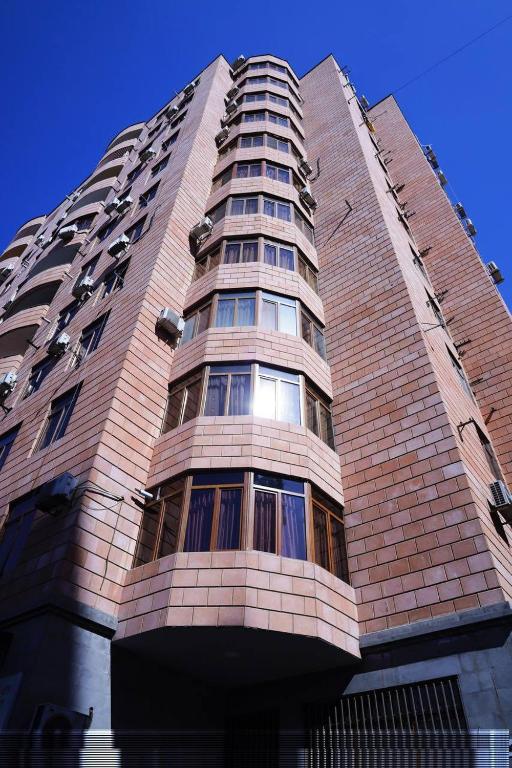 Luxuary New-Build One Bedroom Apartment in Yerevan on Khorenatsyi ...