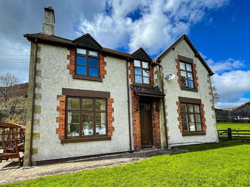 The Farm House, Llangollen (updated prices 2026)