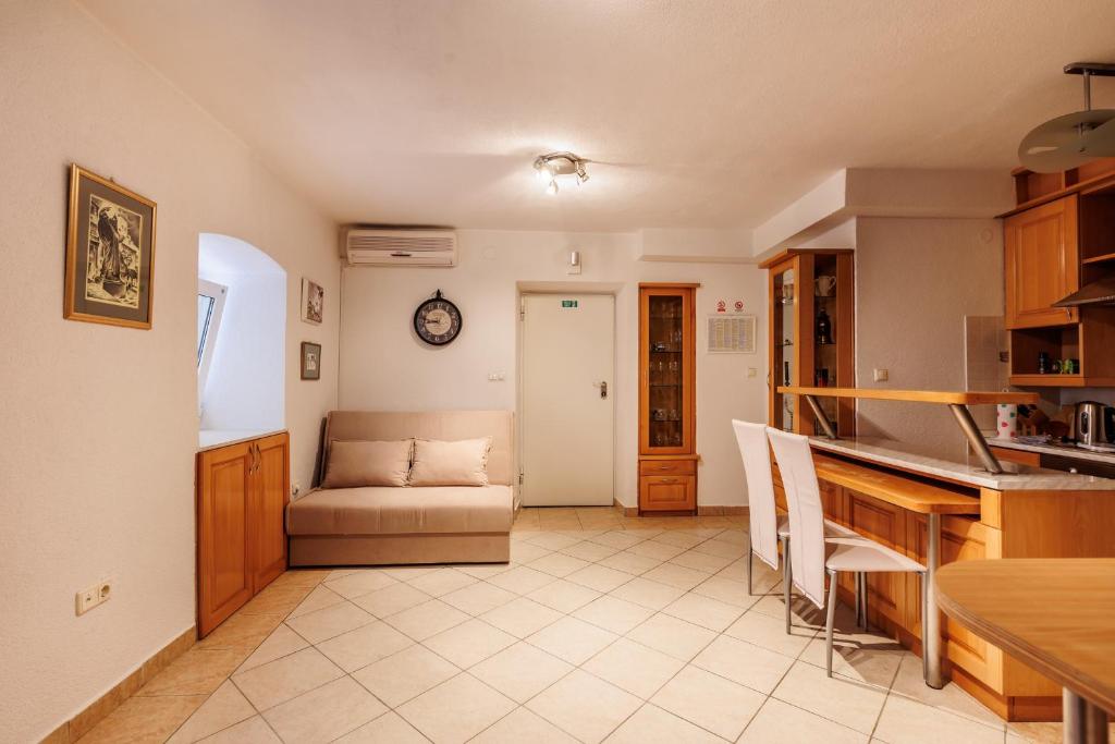 HOUSE MIRKO- center of Split, Split – Updated 2022 Prices