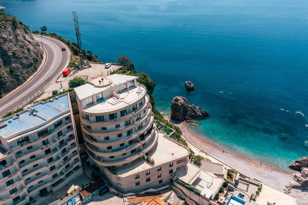 Alex Lux sea view aparmtent 2, Rafailovici (updated prices 2025)