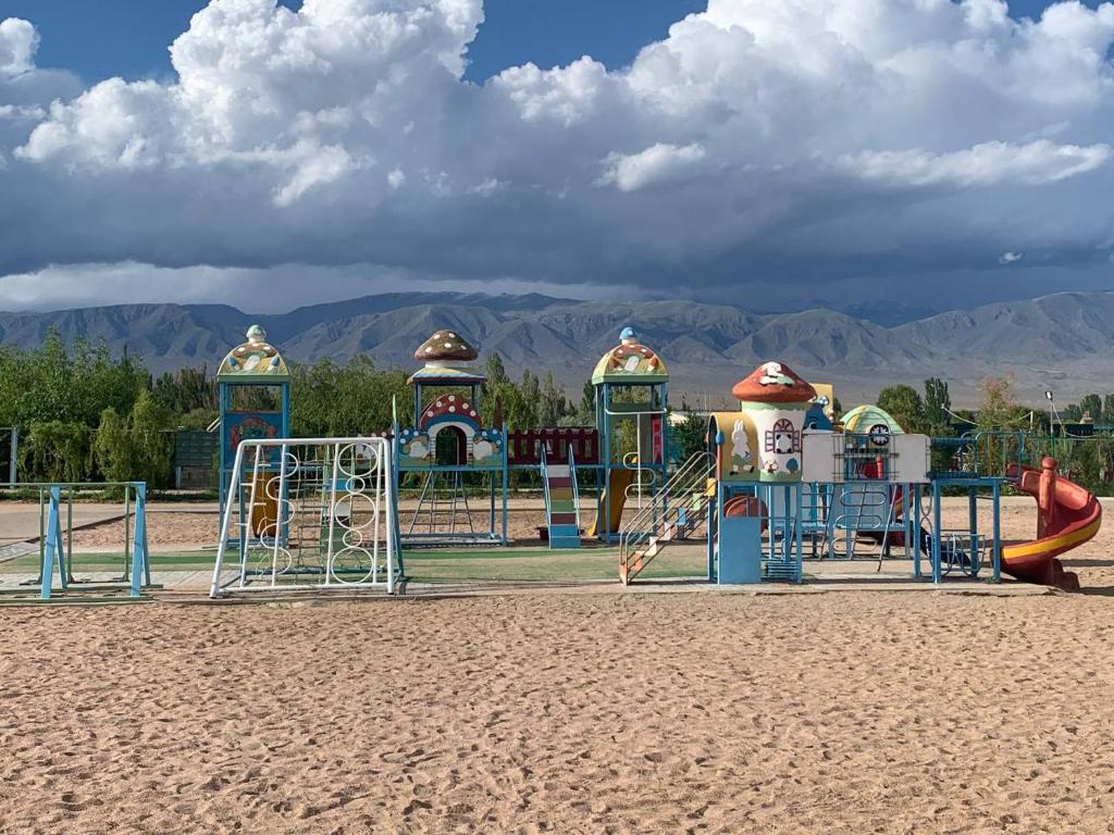 коттедж Raduga West 32, Kosh-Kël' (precios actualizados 2024)