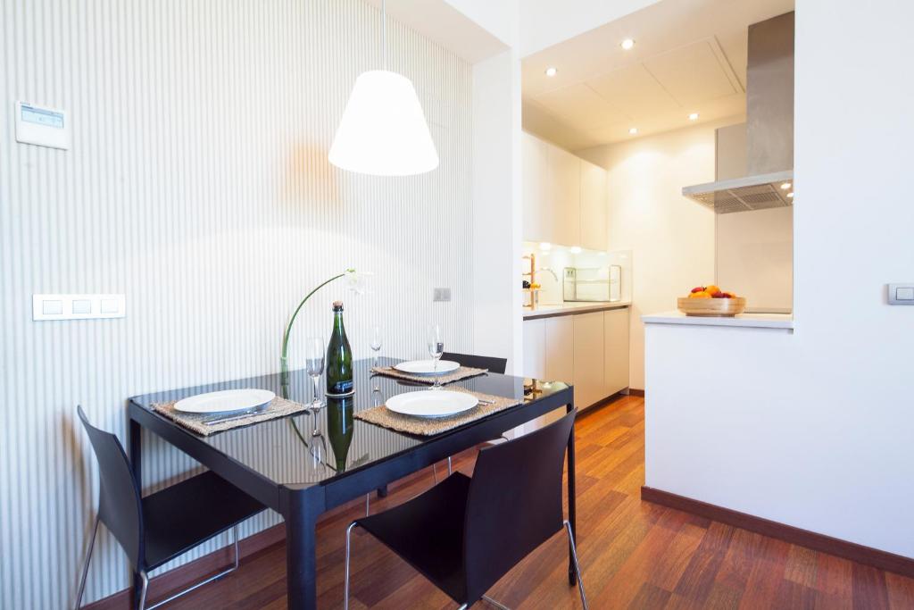 Inside Barcelona Apartments Mercat, Barcelona (updated prices 2025)